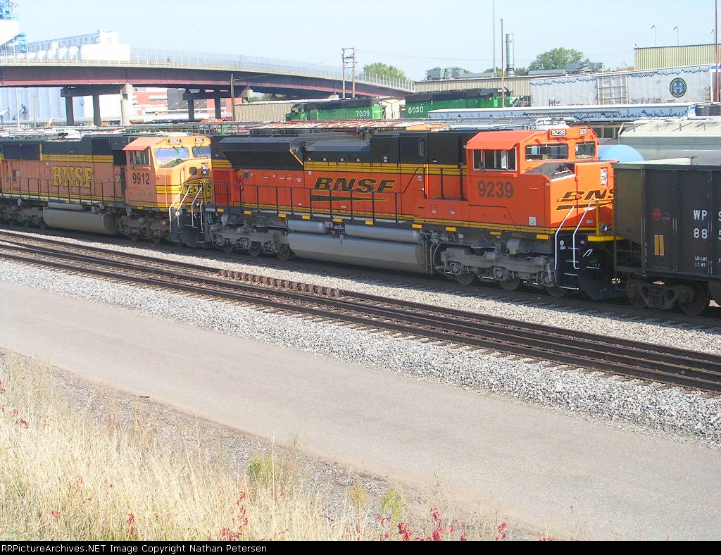 BNSF 9239